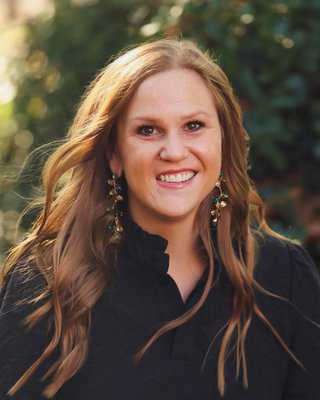 Alexandra Kemp | Cottingham Chalk | NC Real Estate