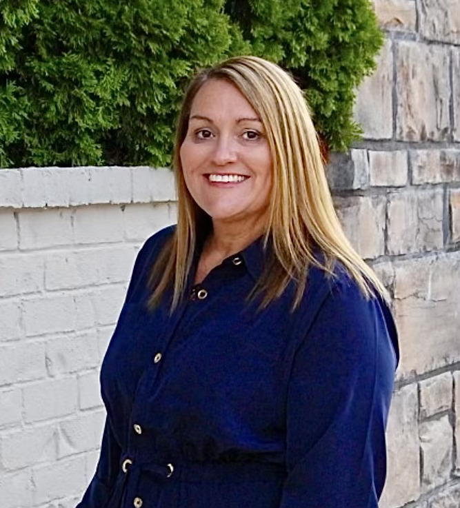 Amber Earls | Benchmark Realty, LLC | TN Real Estate
